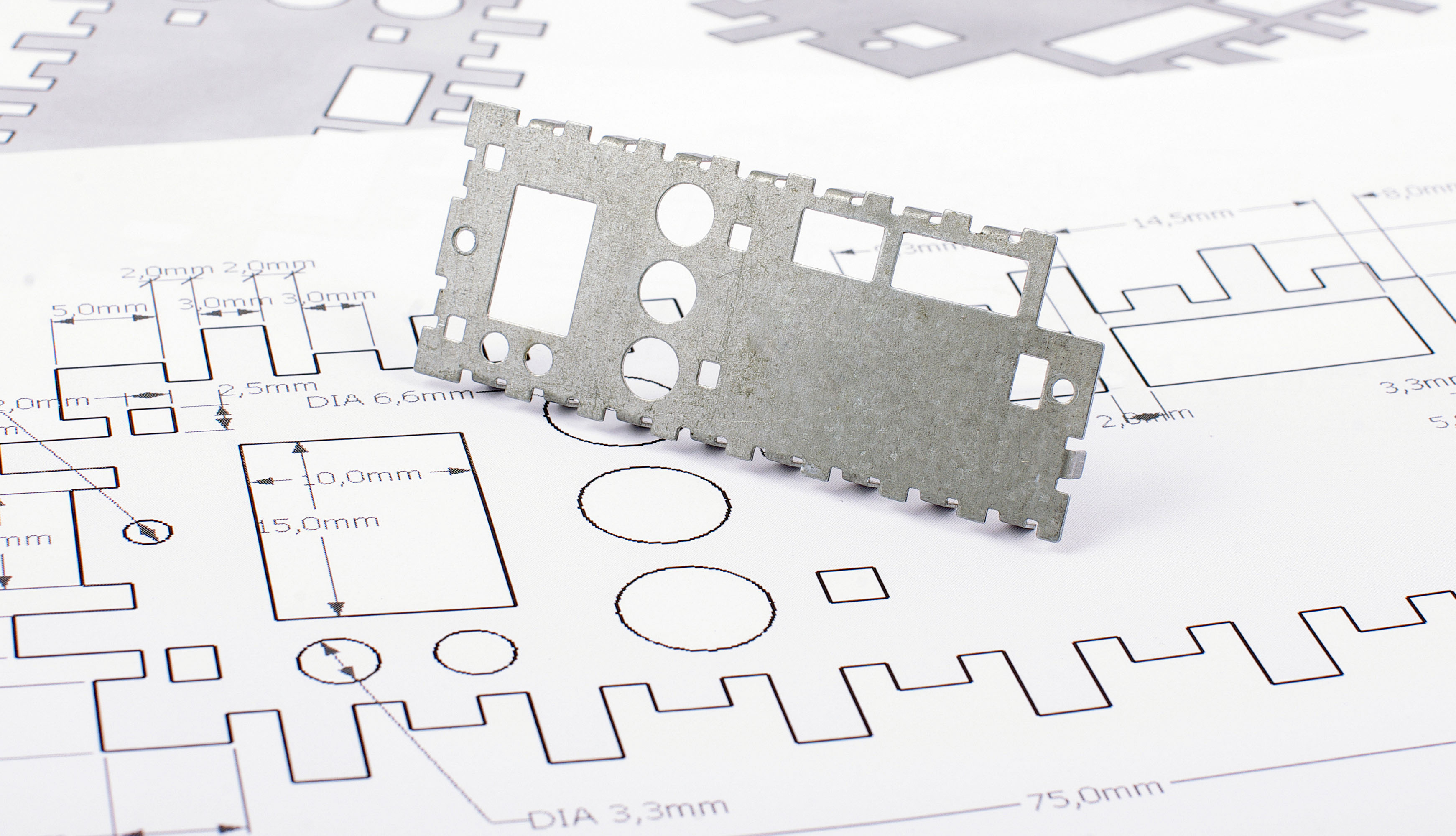 Risba pločevinastega izdelka