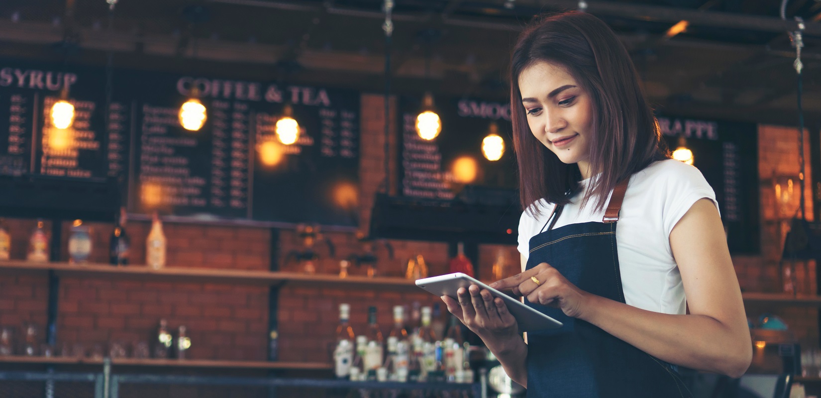 Ordering food in a café